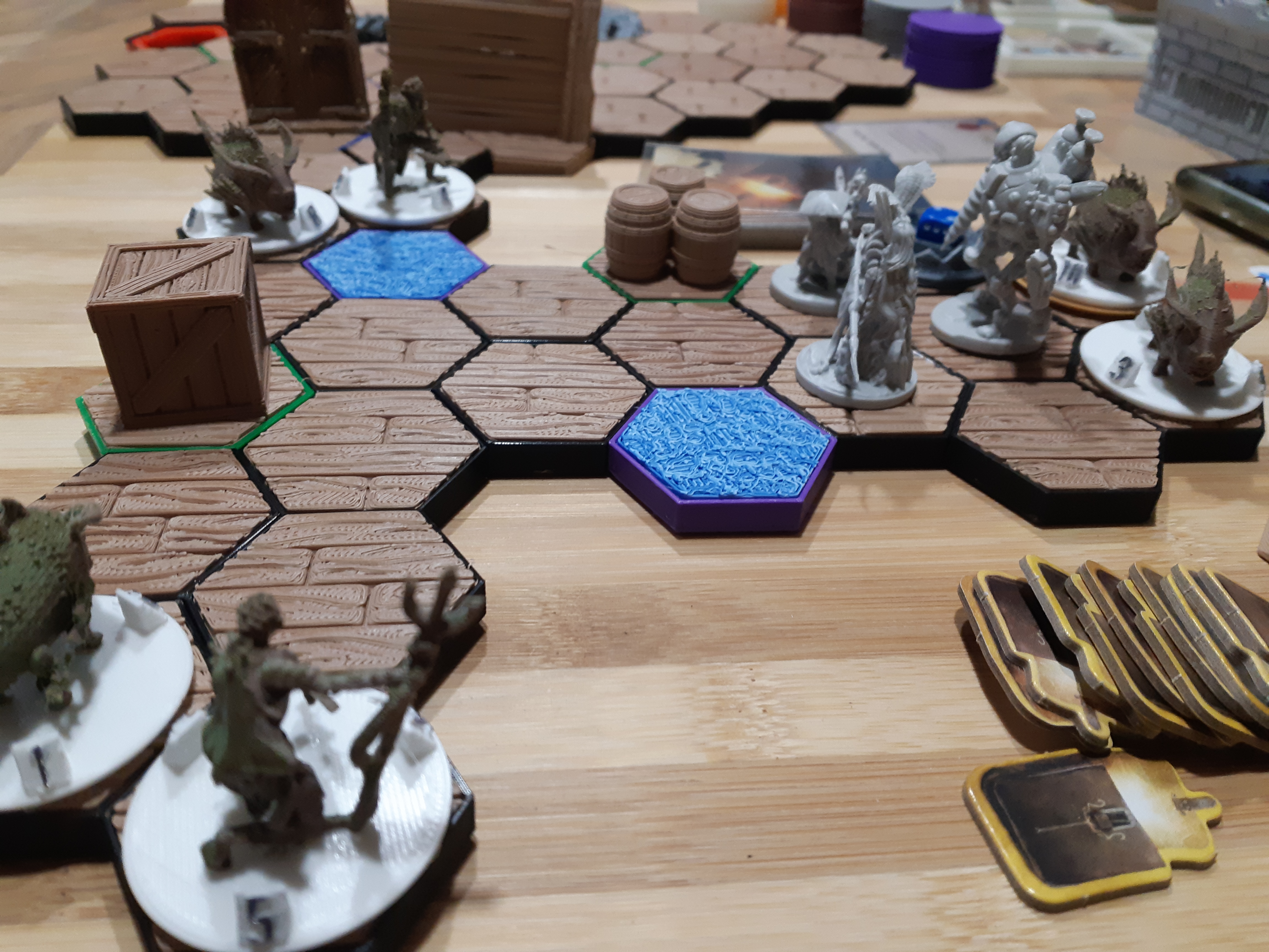 Frosthaven – The Invasion of the Docks (71) | Streets & Spores